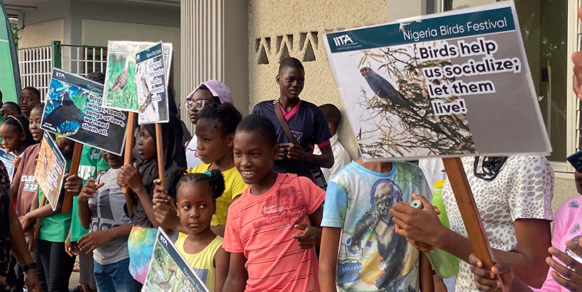 Students-bearing-placards-with-important-bird-messages-for-sensitization