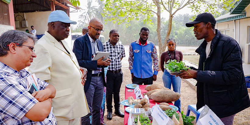 Drs.-Obai-Khalifa-and-Audu-Grema-during-a-tour-of-the-SAH-technologies.