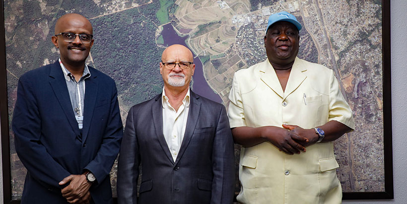 Gates Foundation explores IITA research innovations for impact