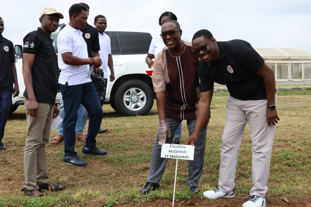 Dr Simeon Ehui with ILRI Country Representative Dr Tunde Amole