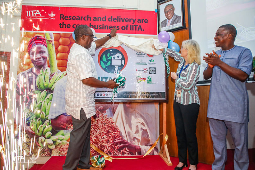 Closing the agribusiness information gap: Five years of Radio IITA and ...